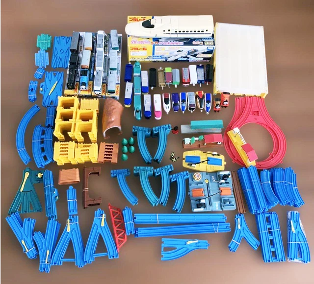 PLARAIL THOMAS TRAIN Set with Tracks Accessories Vintage Collectible ...