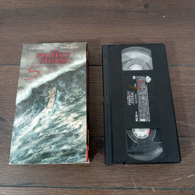 THE PERFECT STORM (VHS, 2000) Former Blockbuster Rental £6.86 - PicClick UK