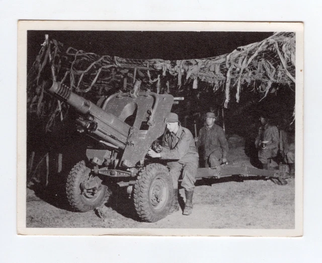 CAREERS IN THE AUSTRALIAN Army 1968. 105MM Pack Howitzer (2) EUR 7,44 ...