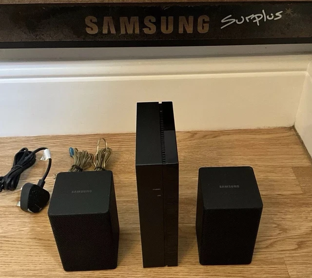 ***SAMSUNG SWA-8500S WIRELESS Rear Speakers for Specific Soundbars Ex ...
