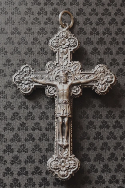 ANCIENNE ET BELLE Croix Pectorale Christ Roi Et Vierge Ecrasant Le ...
