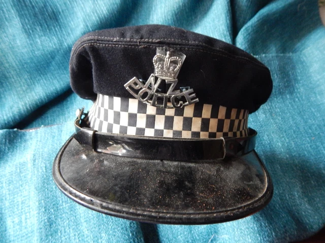 OBSOLETE NEW ZEALAND Police Hat Cap & Badge 1952-76 Hills Hats Ltd 7 1 ...