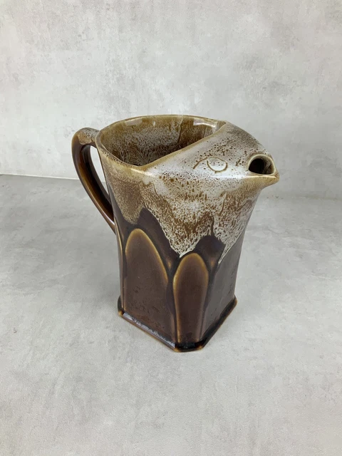 JOLIE PICHET ANCIEN en grès émaillé forme original marron beige 1L EUR 15,00 - PicClick FR