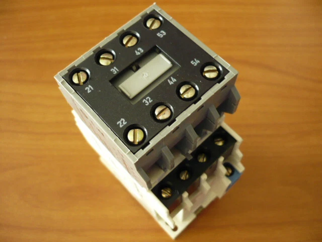 EAW CONTACTEUR D'AIR Contacteur LX1-22 220V 50Hz VEB Hx Hilfskontakt LX 0 EUR 30,70 - PicClick FR