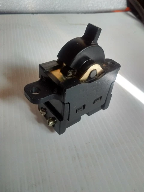 HITACHI M12V PLUNGE Router Power Switch £18.39 - PicClick UK