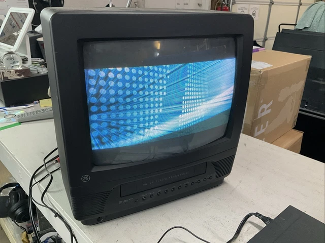 VINTAGE GE 13& CRT TV/VCR VHS Combo 13TVR60 Retro Gaming TV No Remote ...