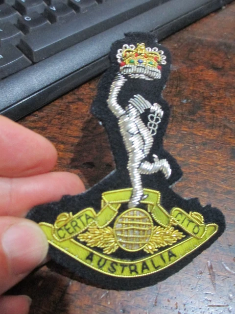 ROYAL AUSTRALIAN SIGNALS Corps Bullion Badge Embroidery Medal Mount ...