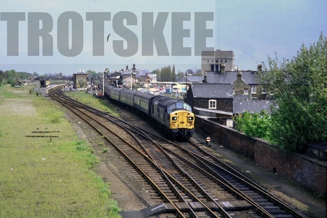 35MM SLIDE BR British Railways Diesel Loco Class 37 37087 Spalding 1983 ...