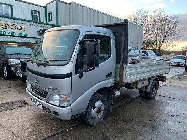 TOYOTA DYNA 350 MWB D-4D 3500 gvw TWIN WHEEL ALLOY DROPSIDE PICKUP (PX ...