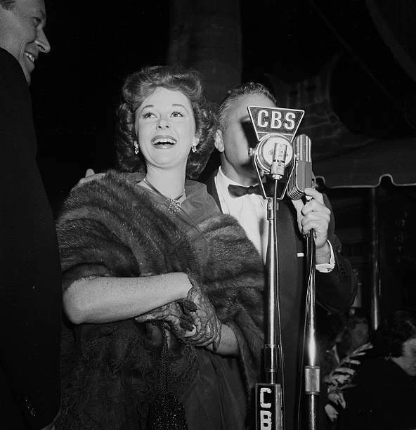 SUSAN HAYWARD HUSBAND Jess Barker attend premier 20th Century - 1951 ...