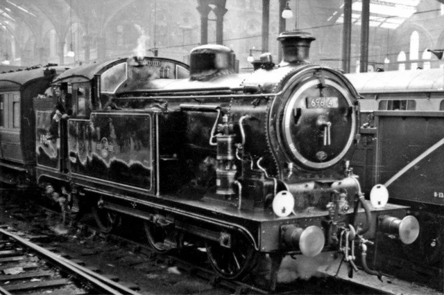 PHOTO LNER Ex-Great Eastern.n7 No.69614 Resplendent Railway Station ...