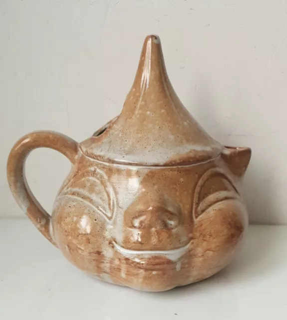 CARAFE OU PICHET zoomorphe Ceramique faience vintage EUR 49,00 ... CARAFE OU PICHET zoomorphe Ceramique faience vintage EUR 49,00 ...