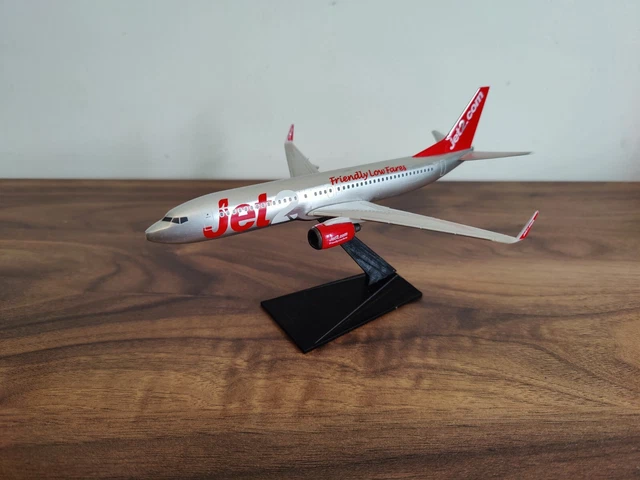 JET2 BOEING 737-800 Plastic Aircraft Model 1:200 Scale Premier Planes ...