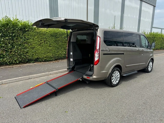 2019 (69) FORD Tourneo Transit Custom Manual Wheelchair Accessible WAV ...