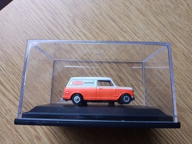 OXFORD DIECAST UNIGATE Dairies Minivan Red/White Scale 1:76 Code ...