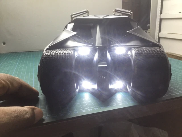 MCFARLANE DC MULTIVERSE Batmobile Tumbler Lighted Front And Rear ...