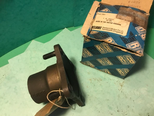 AXLE BEARING/CARRIER RELIANT robin MK1 robin,rialto,front swing arm hub ...