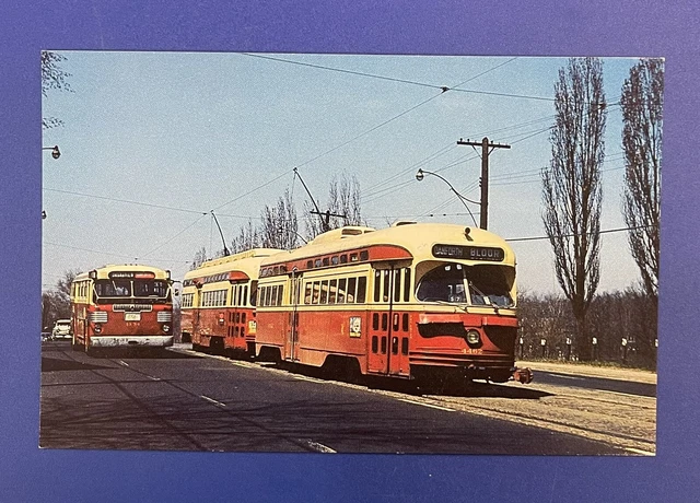 VINTAGE TORONTO TRANSIT TTC 2-Car PCC M-U Streetcar #4462 on Bloor ...