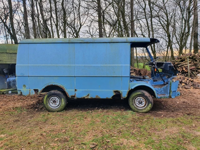 VW LT35 E LT MK1 Panel Van Blue 2.4TD D24T 6 cylinder, 5 speed gearbox ...