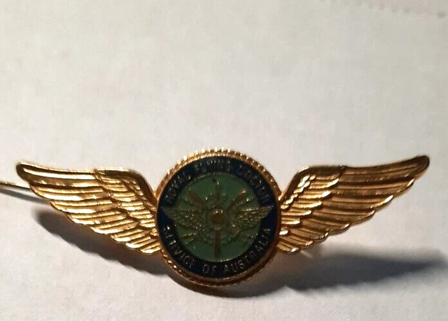 ROYAL FLYING DOCTORS Service Of Australia Metal Badge EUR 48,18 ...