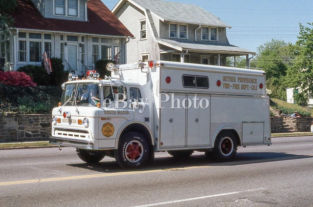FIRE APPARATUS SLIDE- South Media PA fire Company Ford C Rescue 51 $5. ...
