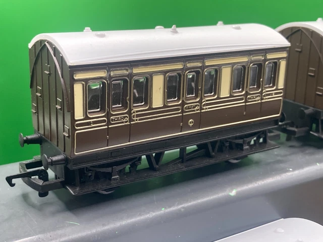 HORNBY OO R446/R296 RAKE OF 4 - 4 WHEEL COACHES GWR 1st/3rd & TRACK ...
