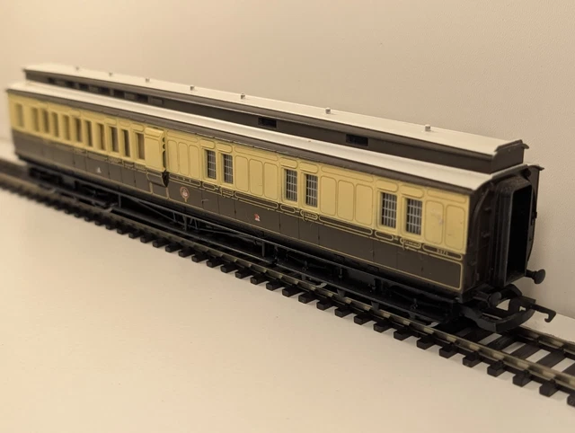 HORNBY R488 OO Gauge GWR Clerestory Brake Coach No. 3371 – Brown ...