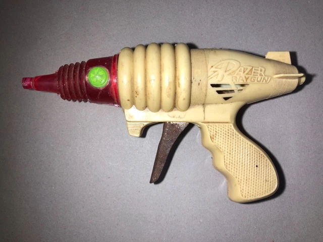 VINTAGE selling 1960S SPARKING RAZER