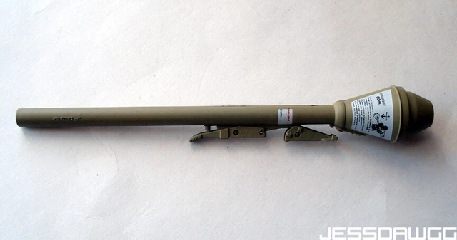 1/6 PANZERFAUST ANTI-TANK rocket launcher WWII German 21st Century Toys ...