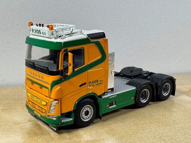 WSI MODELS 01-2808 P. Vos Volvo FH4 6 x 4 and Nooteboom 2 bed 3 trailer ...