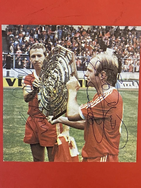 JOHN MCGOVERN AND Archie Gemmell _ Nottingham Forest F.C. Signed ...