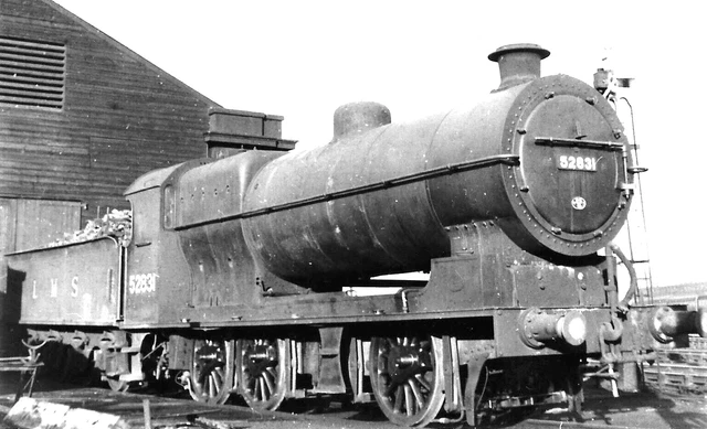52831 EX-LYR/LMS HUGHES CLASS '9' 0-8-0 - 1951 BANK HALL, LIVERPOOL £1. ...