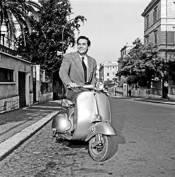 ITALIAN ACTOR VITTORIO Gassman Posing On A Vespa Old Photo 1950S EUR 6 ...