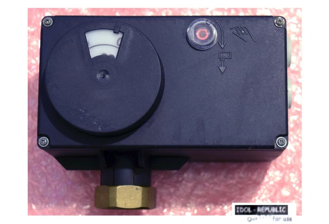 SAMSON 5825-20 230V~ Hubantrieb Model 5825 20 Motor Ventilantrieb 12mm ...