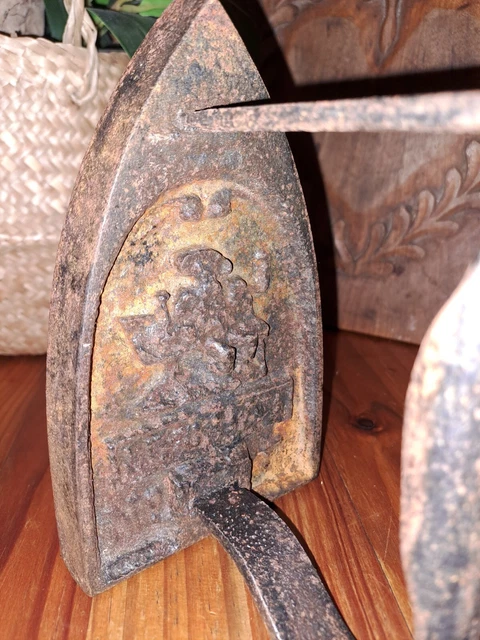 FER A REPASSER Ancien "Le Caiffa" Ideal En Cale Porte Fonte N°5 EUR 2 ...