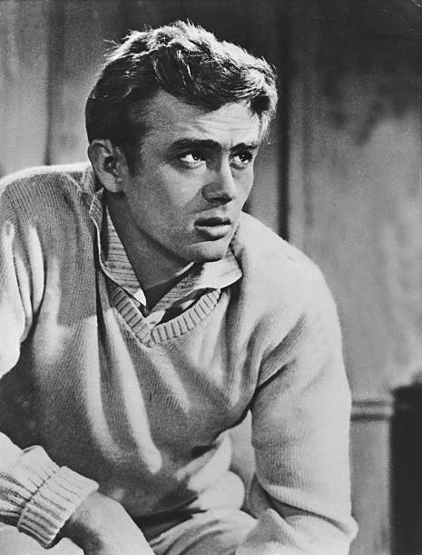 DEAN JAMES ACTOR USA Scene from the movie East of Eden Directe- 1955 ...