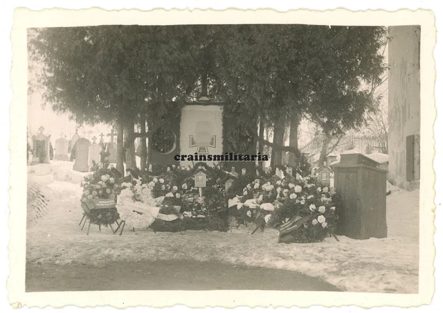 ORIG. FOTO GRAB Soldaten im Friedhof STÖTTEN AM AUERBERG Bayern EUR 9 ...