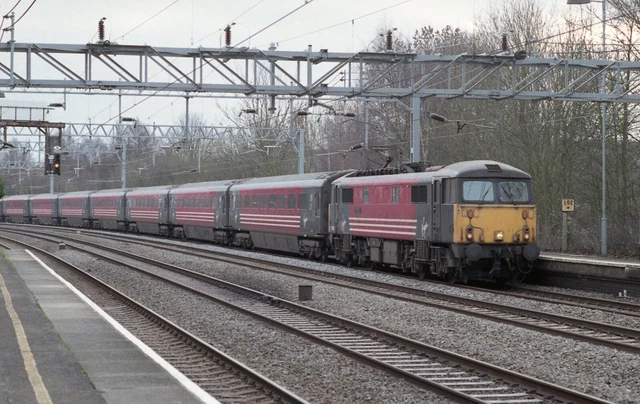 COLOUR NEGATIVE, CLASS 87, 87019, Virgin livery, Atherstone, 5 Jan 2004 ...