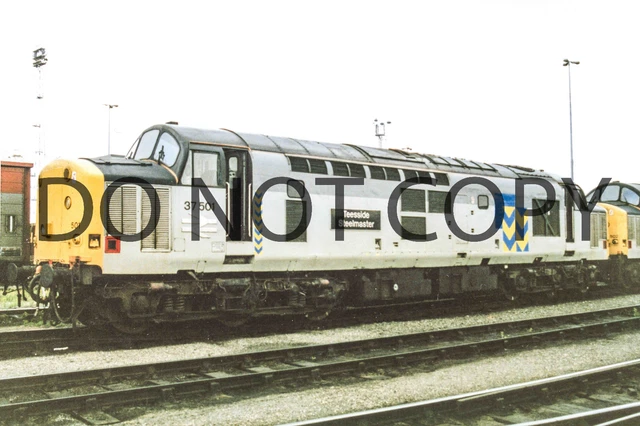 UK DIESEL TRAIN Railway Photograph Of Class 37 37501 Loco. Rm37-1380 £1 ...