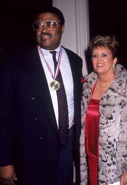 ATHLETE ACTOR ROSEY Grier wife Margie at the First Great Spor- 1992 Old ...
