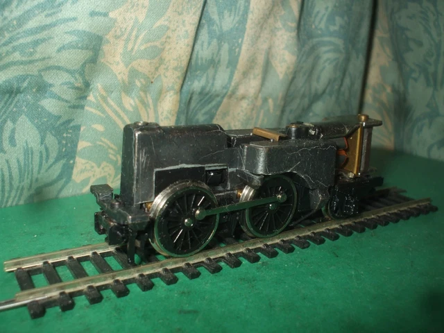 AIRFIX GWR 14XX AUTOTANK LOCO CHASSIS ONLY - No.3 (SPARES OR REPAIR) £ ...