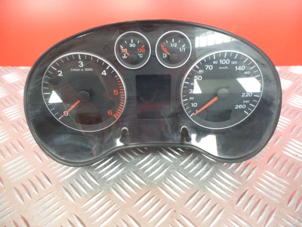 TABLEAU DE BORD compteur AUDI A3 (8P1) 2.0 TDI 2003 8P0 920 931 EX ...