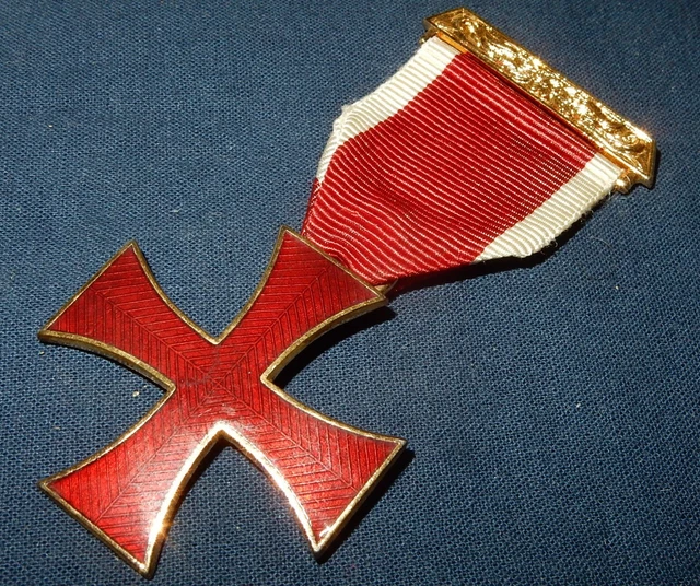 FINE MASONIC KT Knights Templar Breast Jewel Enamel Medal (2) £5.50 ...