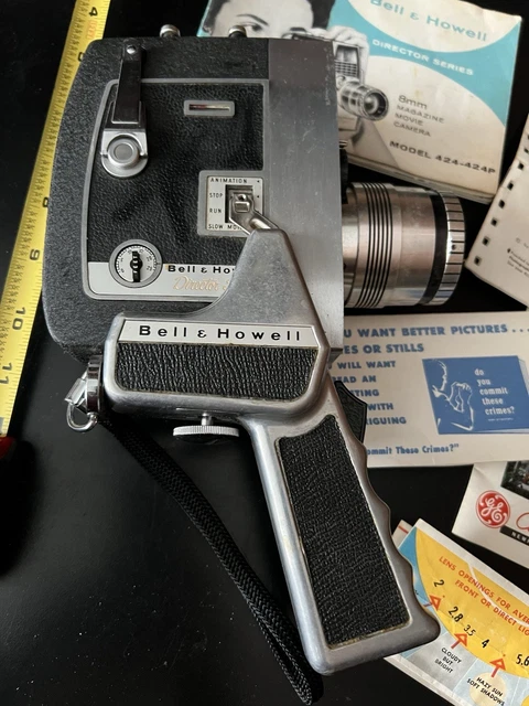 BELL AND HOWELL Director Series Zoomatic Magazine 8MM Camera Model 424 ...