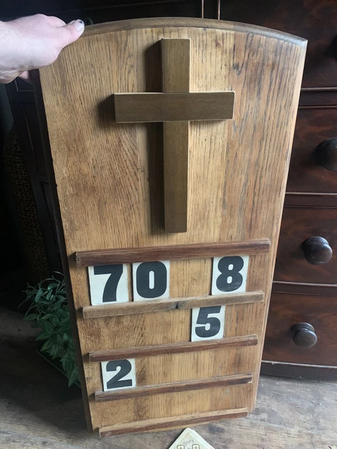 ENGLISH OAK CHURCH WALL HYMN BOARD – With Edwardian Card Numbers £175. ...