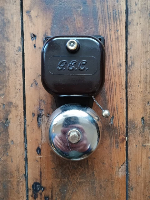 VINTAGE OLD ORIGINAL ELECTRIC 110v a/c GEC BAKELITE BRASS DOOR ALARM ...