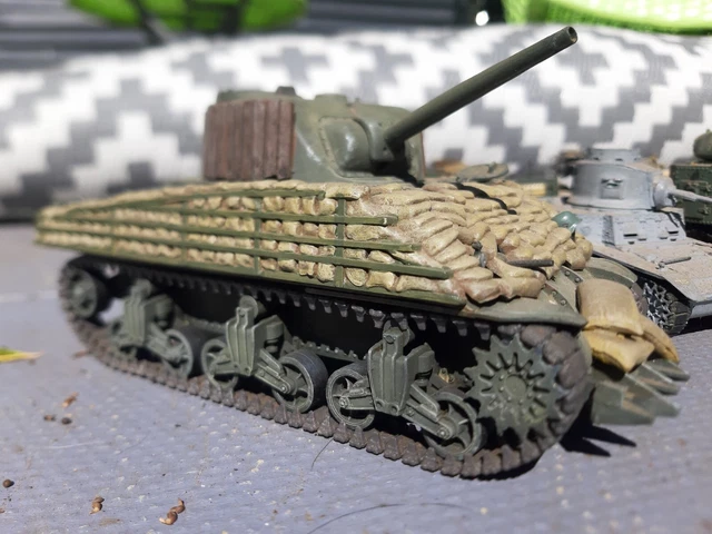 WW2 MODEL TANKS Trucks Jeeps Tamiya Air fix Spares Repair Job Lot £156. ...