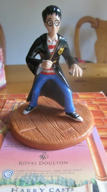 ROYAL DOULTON HARRY Potter Casts A Magical Spell £23.99 - PicClick UK
