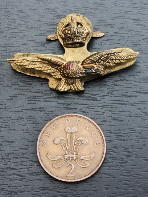 WW2 RAF OFFICERS Kings Crown side cap badge - two part with back plate ...
