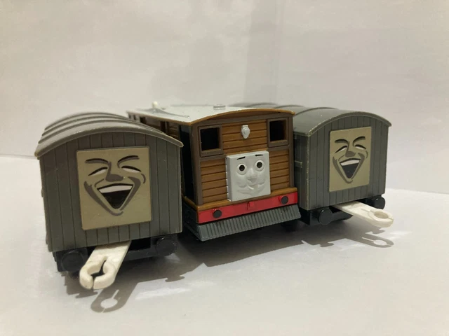 TOMY THOMAS TRACKMASTER 2009 Toby + Troublesome Vans £10.00 - PicClick UK